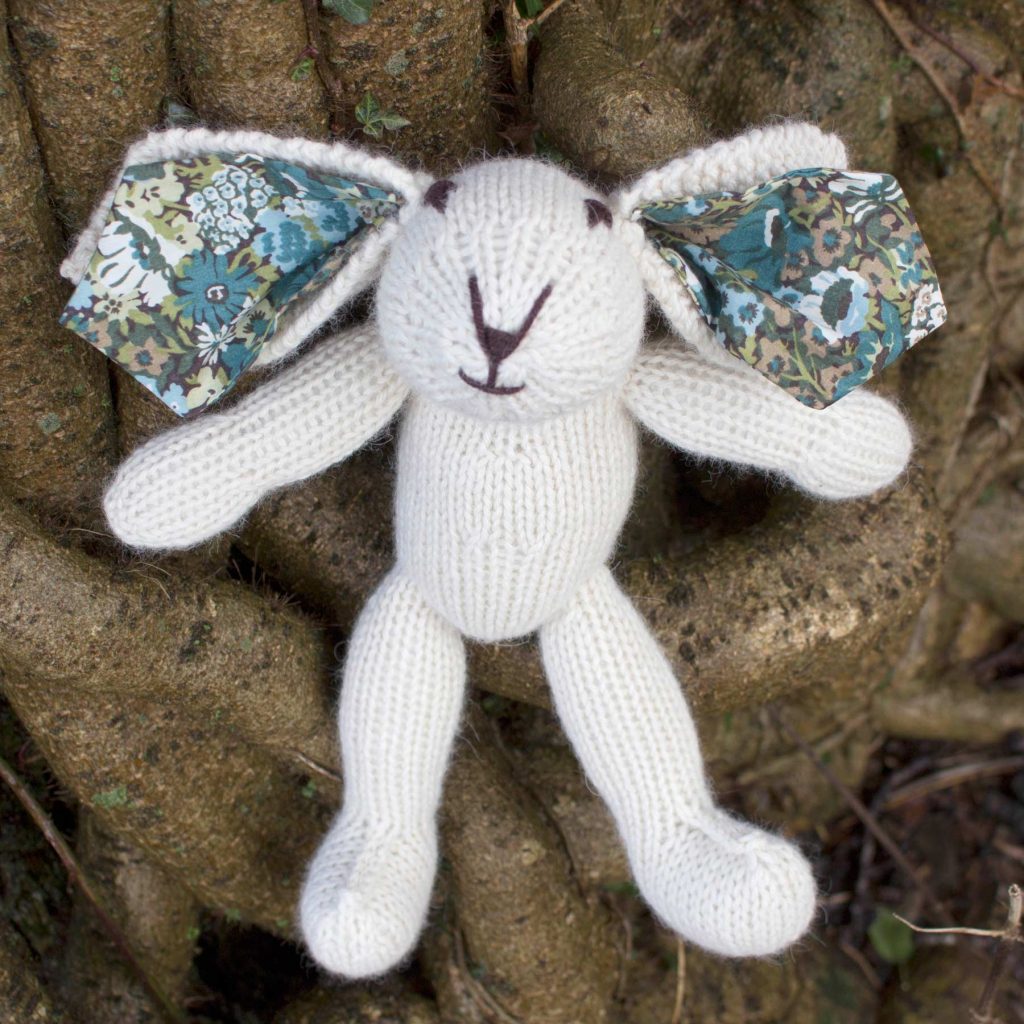 Little Rabbit Knitting Kit - Alpacaly Ever After